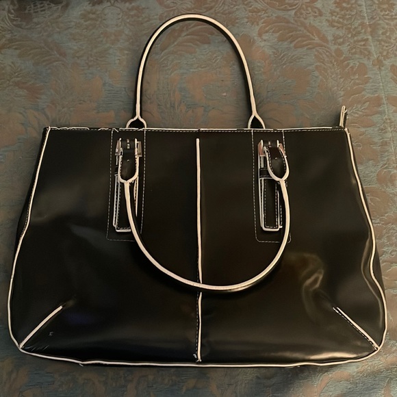 White House Black Market | Bags | Whbm Tote With Interior Pouches For ...